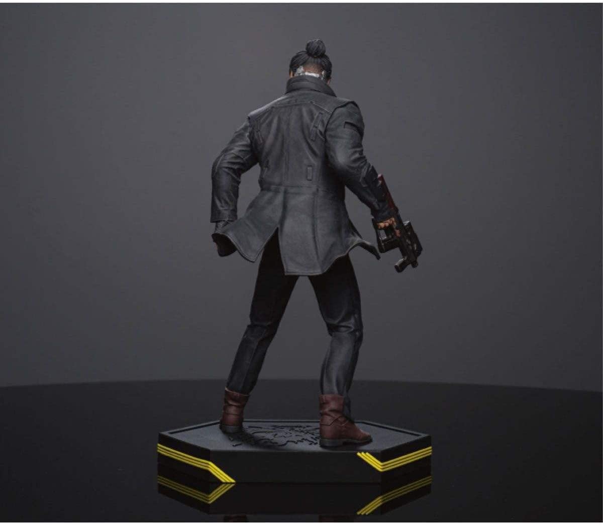 Cyberpunk 2077 Takemura 9 Inch PVC Figure – figurineforall.ca